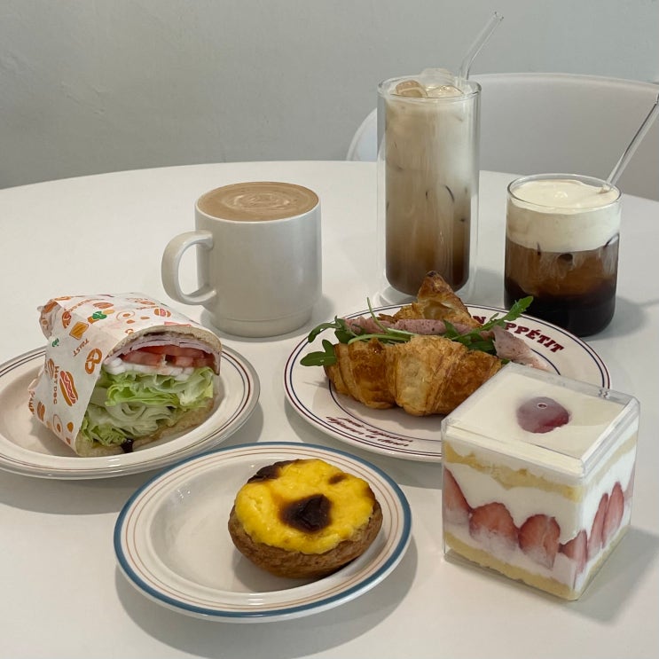 청주 수곡동 디저트 카페: 아늑한 감성 베이커리카페 프롬베이크 : 네이버 블로그