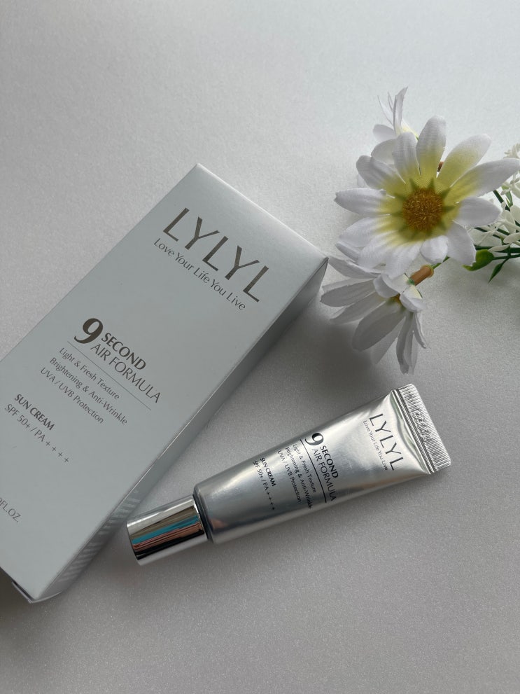 저자극 촉촉한 릴릴 LYLYL 선크림으로 자외선으로부터 피부 보호해 봐요 : 네이버 블로그