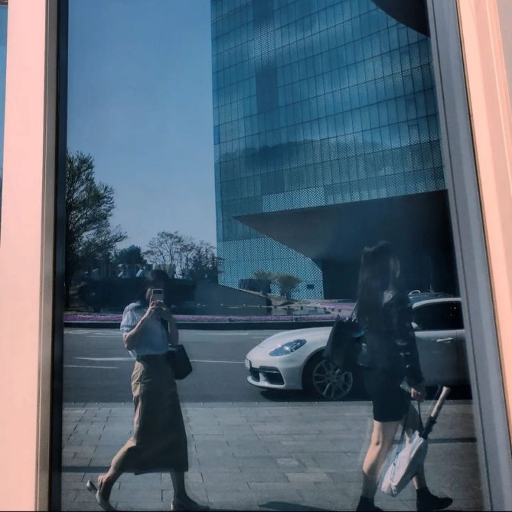 워커힐 더글라스하우스 1박 내돈내산 후기 / 라이트스낵, 디너, 조식, 스카이야드(족욕), 도서관 : 네이버 블로그