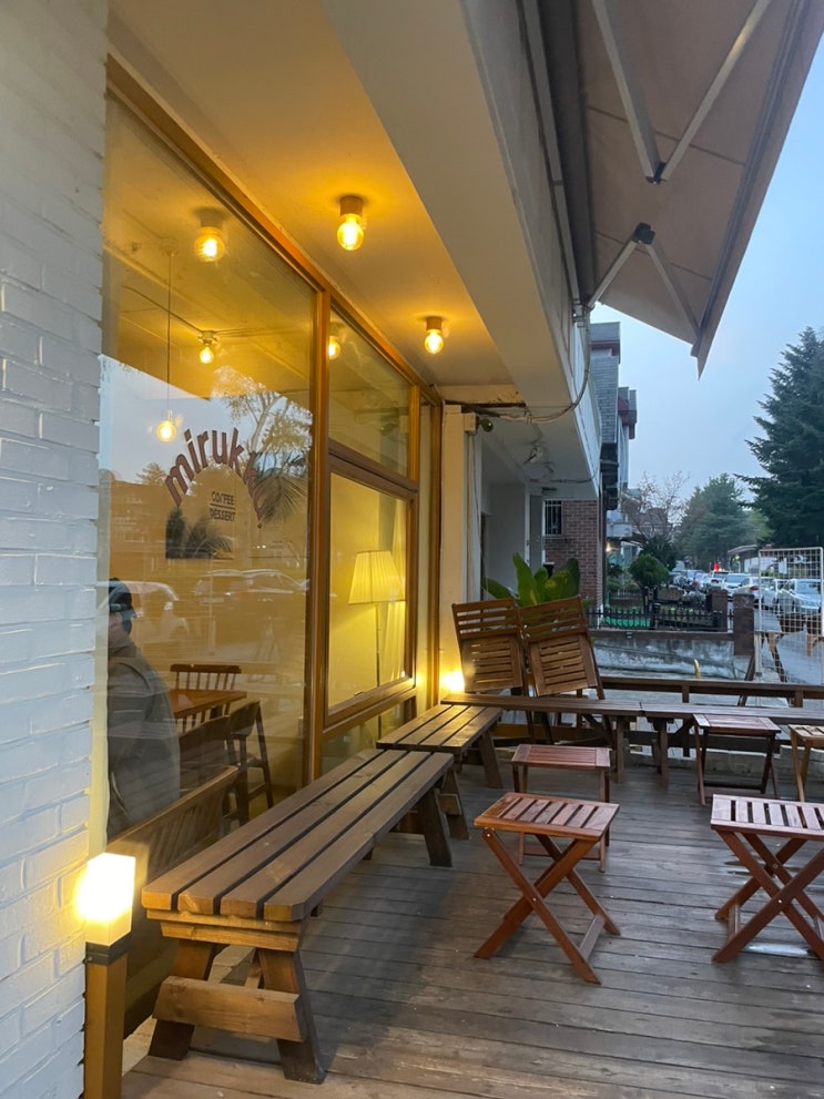 일산풍산 날씨 좋은날 테라스에서 마시는 맛있는 커피 밤리단길 미루꾸커피 네이버 블로그