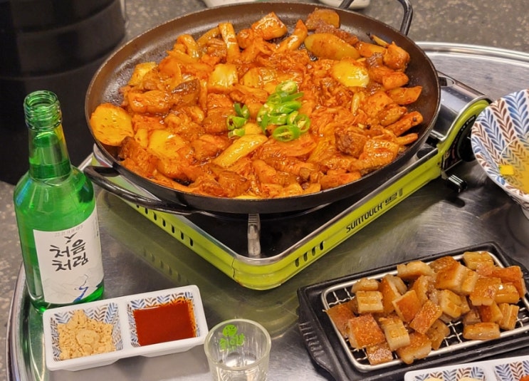 수원 호매실 맛집 정통집에서 돼지김치구이and 껍데기에 소주한잔 네이버 블로그