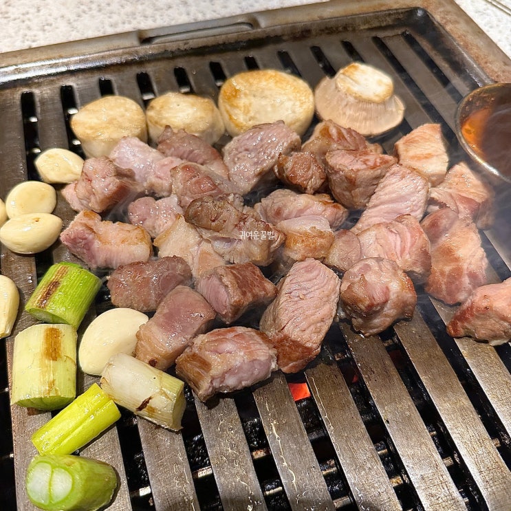 왕십리맛집 삼겹살과 목살이 끝내주게 맛있는 고기 맛집 왕십리역 고기를품다 내돈내산 솔직후기 네이버 블로그