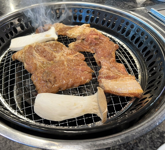 남양주 북한강고기집 삼봉식당 불금 쫄깃하고 부드러운 돼지갈비 맛집에서 네이버 블로그