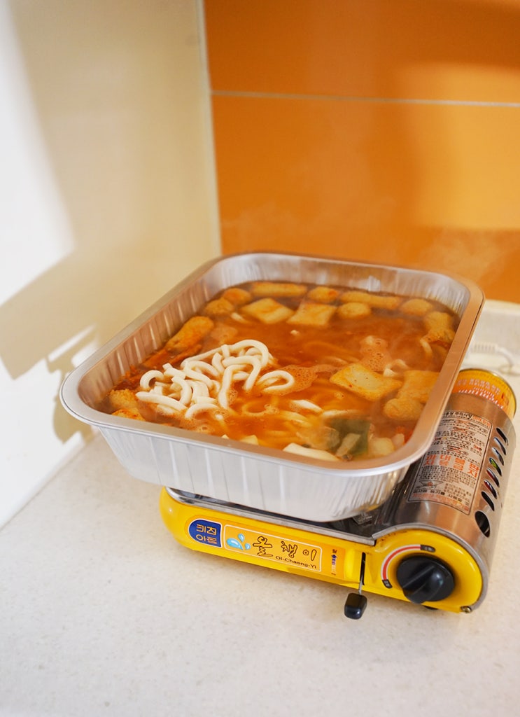 캠핑가서 간단히 끓여 먹는 캠핑포차 밀키트 마늘떡도리탕 어묵 김치우동 만들기 네이버 블로그