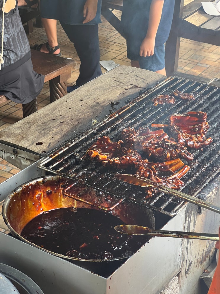 우붓 맛집, 너티누리스 (Naughty Nuri's Ubud) 스페어립 대존맛 : 네이버 블로그