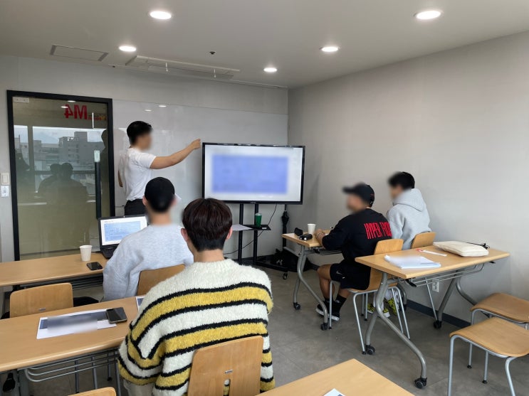 창원 회의실 대여 장시간 회의 가능한 공간 워크샵 세미나 장소로 최적화된 모모 모임공간 네이버 블로그