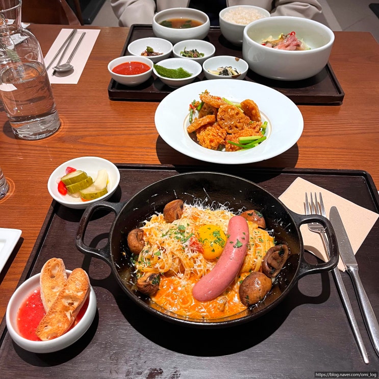 여의도 Ifc몰 맛집 마마리다이닝 재방문 시그니처 메뉴 마마폴리탄 파스타 제철 회덮밥 연근 닭강정 네이버 블로그
