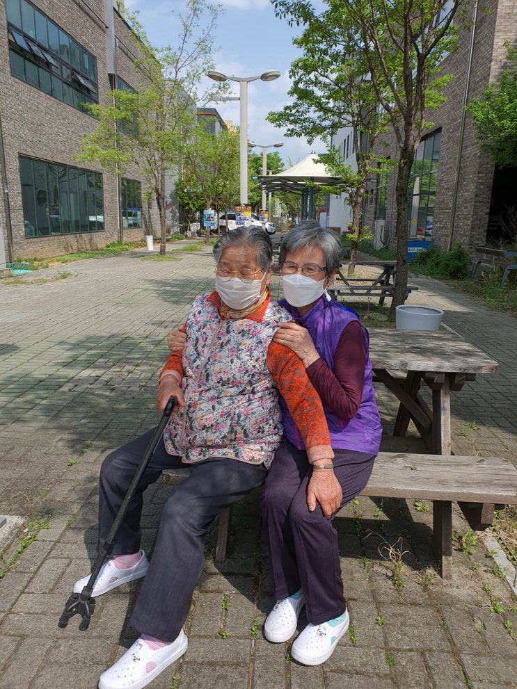 대전주간보호목요일420 어르신들의 사진모음 대전예스케어주간보호센터 네이버 블로그