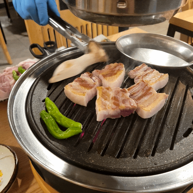 군자 맛집 서울돼지구이 삼겹살 꽃목살 황지살까지 다양하게 맛볼 수 있는 군자 고기집 🍴 네이버 블로그