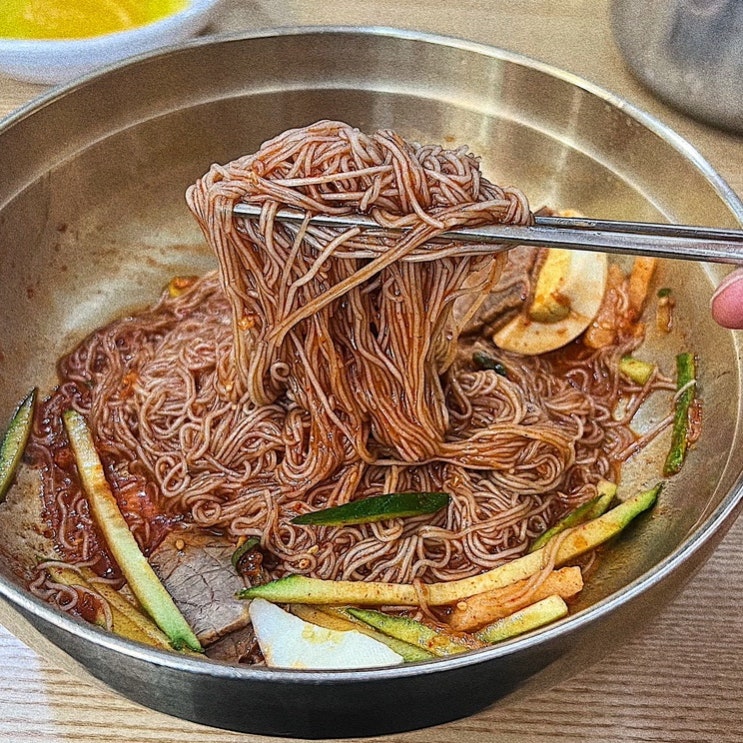 강남구 신사동 함흥면옥 압구정점 어른들의 고급 쫄면 같은 함흥냉면 맛집 Feat 시경이형 먹을텐데 맛집 네이버 블로그