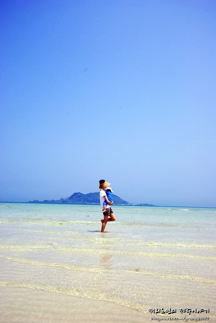 추억제주, 금능해수욕장에서 첫째아이와 모래놀이 : 네이버 블로그