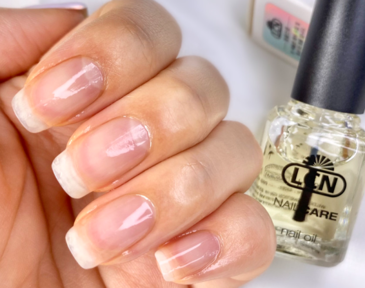 갈라진 손톱과 건조한 손끝에 수분을 쏟아주는 LCN 네일세럼 LCN 네일오일 : 네이버 블로그