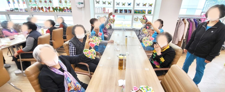 대전 주간보호센터 행복한실버케어 인지 신체 활동 예쁜 그림 액자 만들기 네이버 블로그