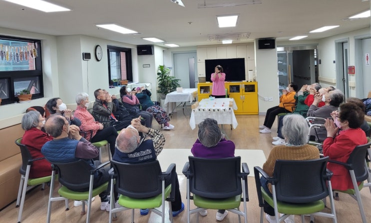 부천주간보호센터소사주간보호센터심곡본동주간보호센터희망나눔주간보호센터사회적경제기업노인대학치매주간보호센터회상신체프로그램