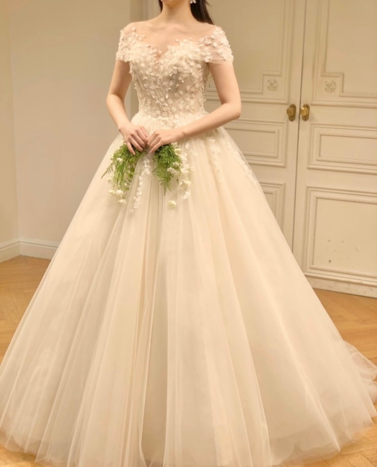 🤍W9 : 브라이드손윤희 촬영 드레스 가봉 후기 + 지정 혜택 : 네이버 블로그