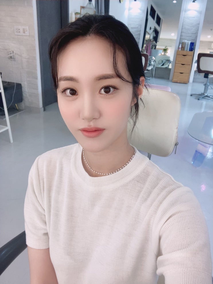 홍대 메이크업 샵에서 스타일링하고 인생사진 남기기 네이버 블로그