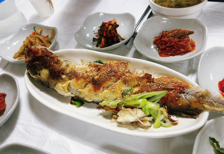통영 중앙전통시장 맛집 다양한 생선구이 정식 30년전통 시골밥상 얼마나 맛있길래 6시내고향 출연다찌 가능꿀빵