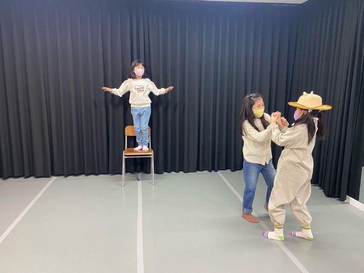 고전동화 해와 바람으로 연극을 만들면 벌어지는 일 인천 부천 어린이연기학원 단어를 이용한 연극놀이 효과 네이버 블로그