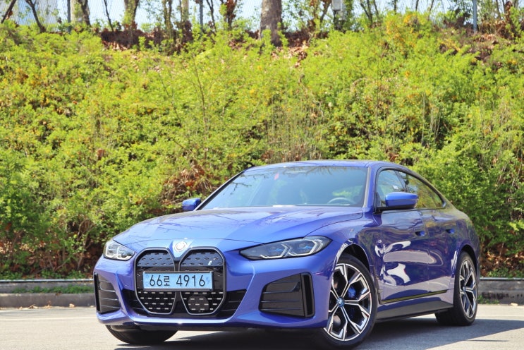 BMW i4 시승기 / edrive40 pro 수입 전기차 : 네이버 블로그