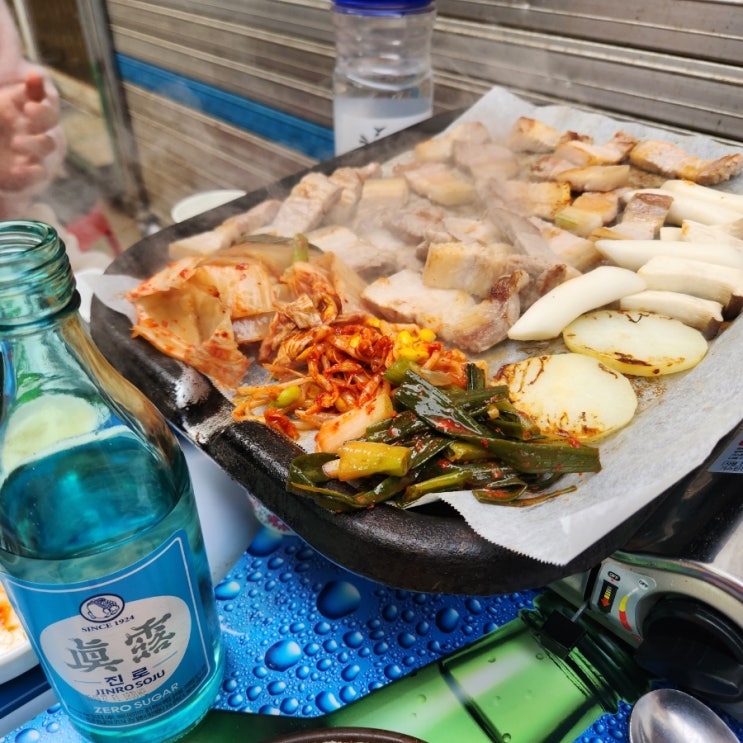 을지로 맛집 노포 삼겹살 야장하기 좋은 향촌식당 길거리에서 술마시기 네이버 블로그