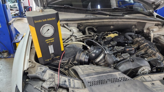 아우디 A4 엔진 첵크등 경고등 점등 진동 찜바 P227900 흡기 시스템 공기 누출 스모그테스트 오토미션 탈거 리데나 교체 ...