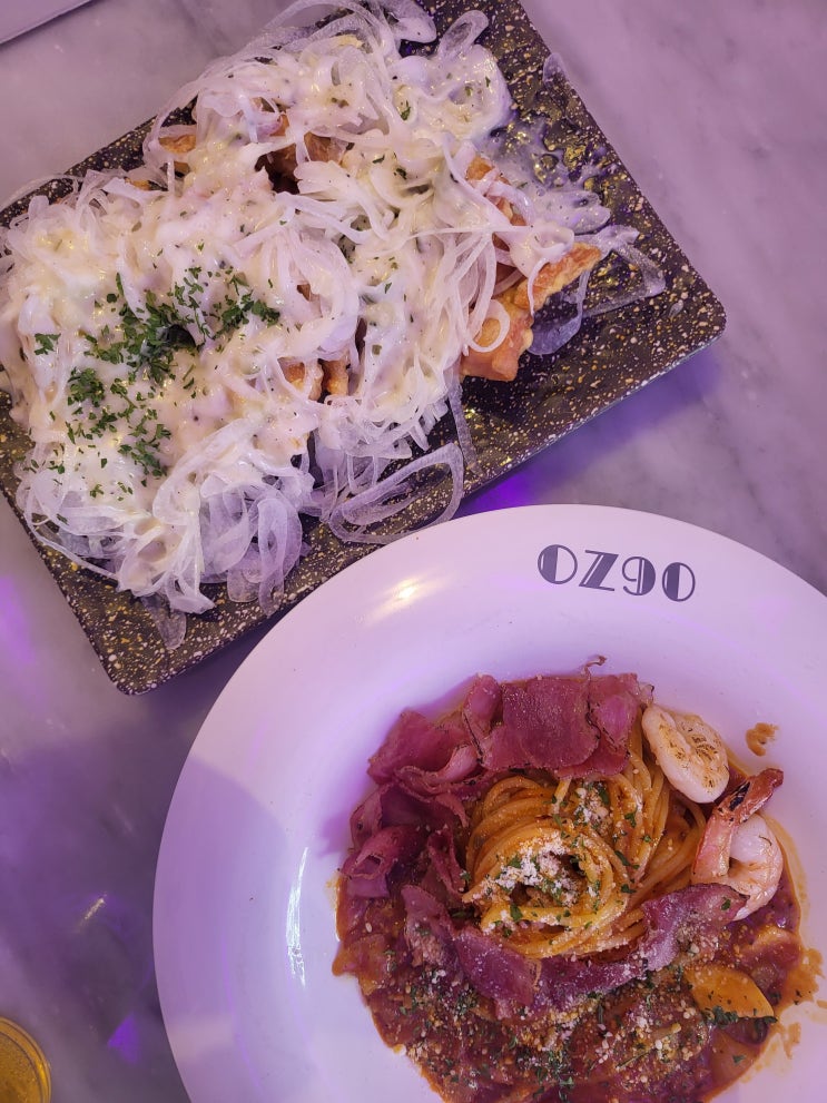 인천 서구 왕길동 검단사거리역 파스타 스테이크 수제 안주 요리주점 술집 맛집 순살 화이트어니언 치킨 매콤 토마토 파스타
