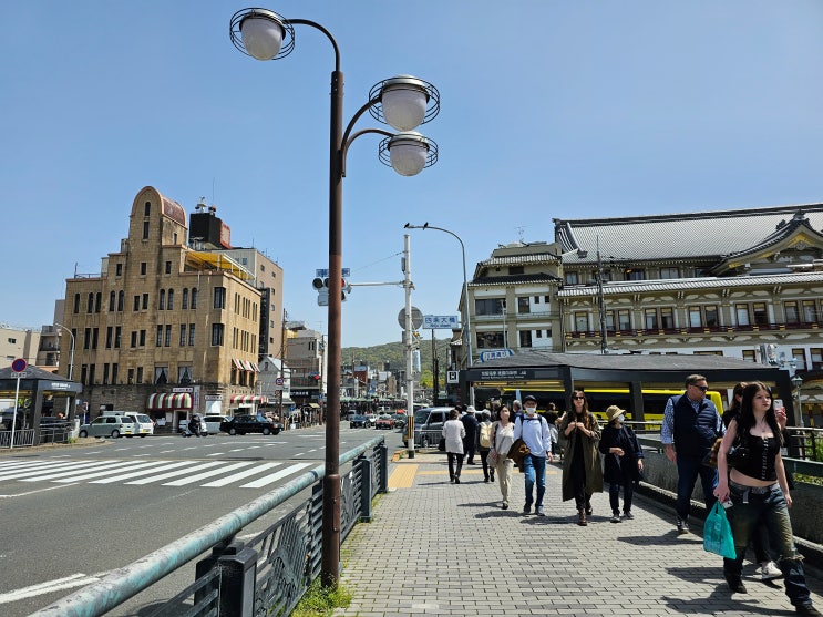 일본 오사카 자유여행 2일차 교토 And 시조 거리 And 히나미코지 도리 And 산넨자카 And 니넨자카 And 기요미즈데라 And 몽블랑