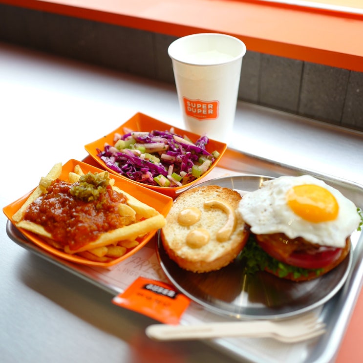 홍대입구역맛집 슈퍼두퍼 홍대점 그랜드오픈 신메뉴 베이컨 에그 온 버거 세트 굿 네이버 블로그