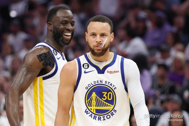 [오늘의 NBA] 커리의 미라클 7차전, GSW-LAL 빅매치 성사 : 네이버 블로그