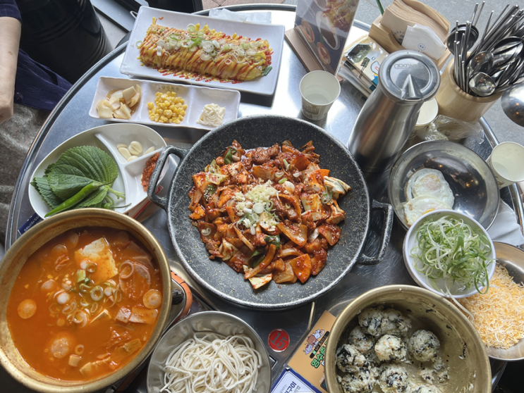 줄서는식당 박나래 햇님이 인정한 돼지김치찌개 발산역 맛집 삼산회관 네이버 블로그