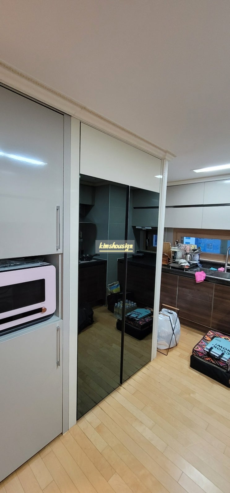부산 선반 사하 이편한세상 아파트 김치냉장고자리 흑경누드도어 유리문 설치입니다 킴스하우징선반대피실and실외기실선반 네이버 블로그