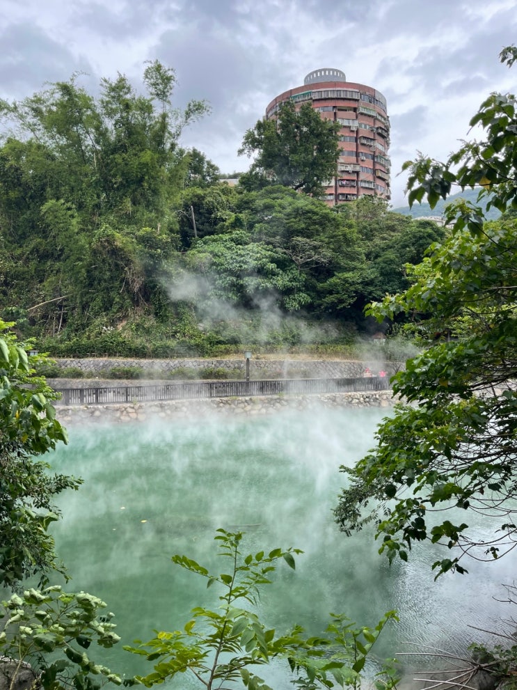 대만여행 3일차 일정 : 베이터우시립도서관, 베이터우 온천 박물관, 지열곡, 단수이, 홍마오청, 진리대학, 소백궁, 단수이라오제 ...