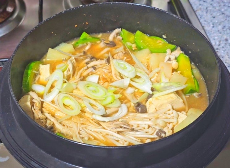 기본 두부 된장찌개 맛있게 끓이는 법/두부, 애호박, 감자 재료 맛 : 네이버 블로그