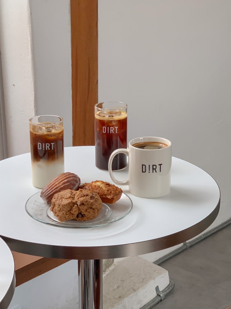경복궁역 서촌 고즈넉한 감성 한옥 카페 더트커피 DIRT COFFEE : 네이버 블로그