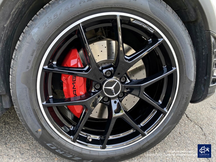 벤츠 Glc43 Amg 휠수리 후 투톤 유광 휠도색 레드 캘리퍼 도색 네이버 블로그