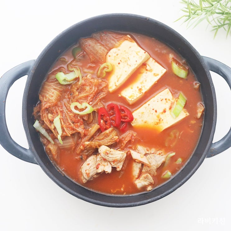 백종원 돼지고기 김치찌개 맛있게 끓이는법 재료 칼로리 간단 돼지고기 김치찌개 레시피 네이버 블로그