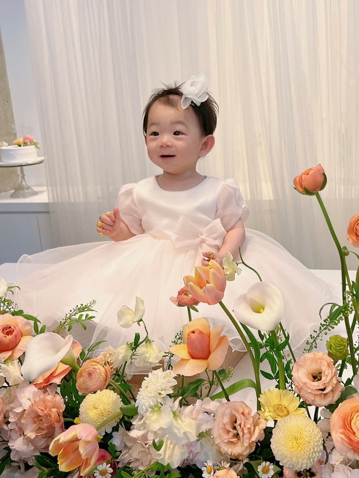 나도 이제 돌끝맘 소규모 돌잔치 간단 기록 네스트호텔 생화돌상 답례품 네이버 블로그