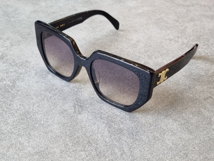 2023 신상 셀린느 트리옹프 선글라스 CL40239F 오버사이즈 트리오페 부산 공식매장 : 네이버 블로그