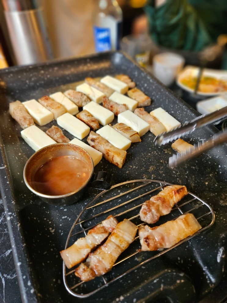 합정역 고기집마포 정화°치즈오겹 꿀맛 진짜 꿀맛 고기 구워주는 서교동 맛집 네이버 블로그