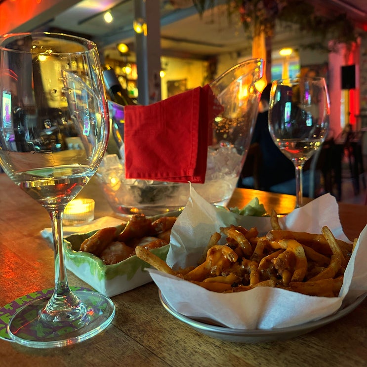 이태원핫플 술집 프릭스 FREAX 다녀온 후기 : 네이버 블로그