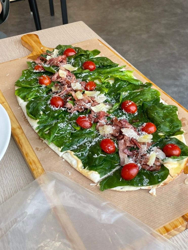 수원 행궁동 맛집 고소한 들깨크림파스타와 말아먹는 피자가 맛있는 세컨디포레스트 네이버 블로그