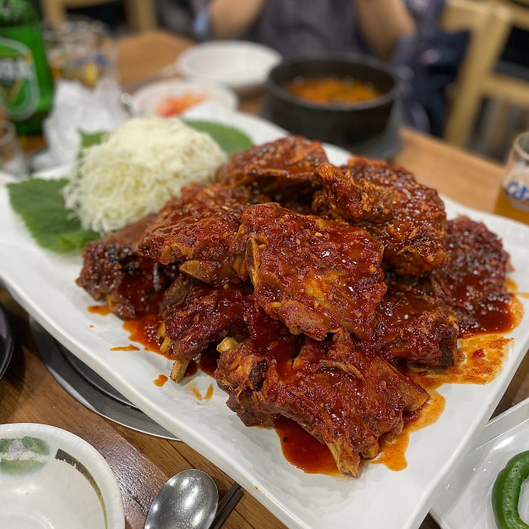 웨이팅이 미쳤던 매콤한 역삼역 뼈찜 뼈숯불구이 맛집신동궁 감자탕 뼈숯불구이 역삼직영점 네이버 블로그