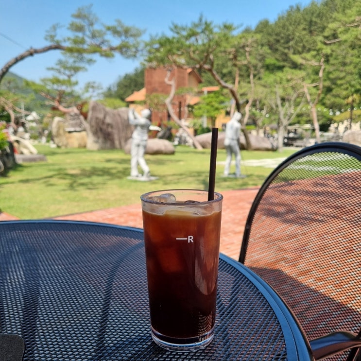 진주 대형 카페 더웨이닝커피 동부로점 정원이 예쁜 카페 날씨 좋은날 주말나들이 네이버 블로그
