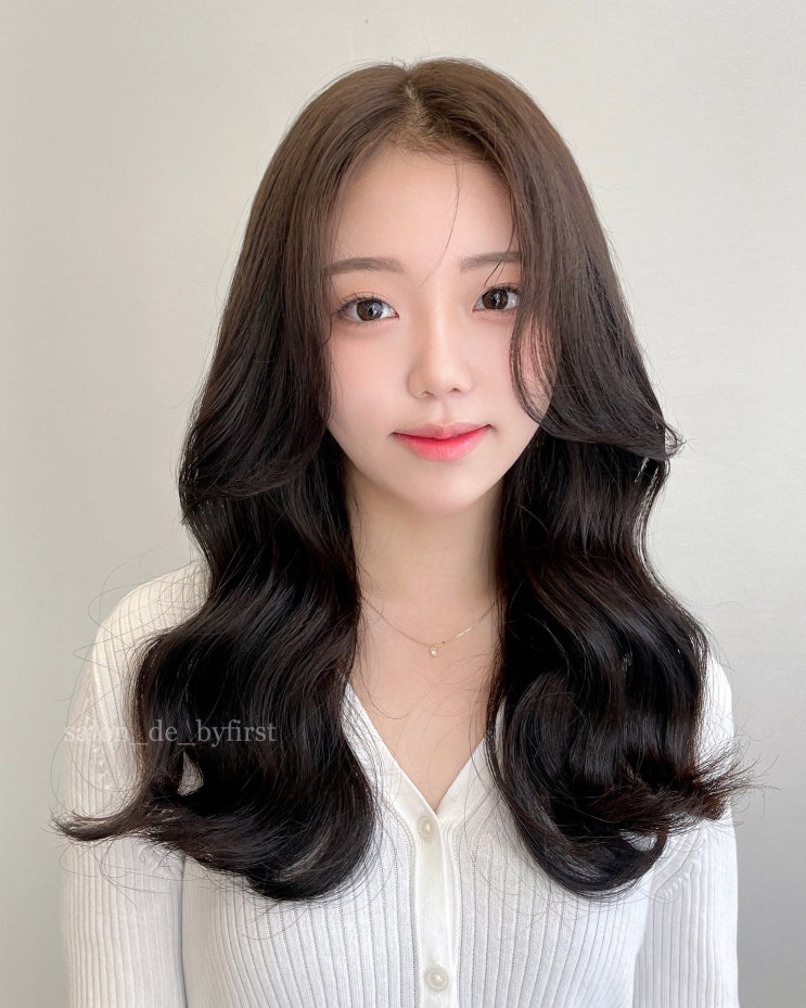 성신여대미용실 살롱드바이퍼스트 풍성함을 가득안은 긴머리그레이스펌 레이어드펌 네이버 블로그