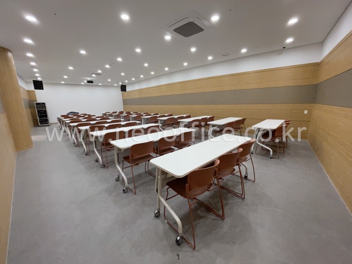 대전사무용가구 전문 네오오피스 파주 연수원 리바트오피스 연수용테이블 외 시공사례 접이식테이블 폴딩테이블 강연실