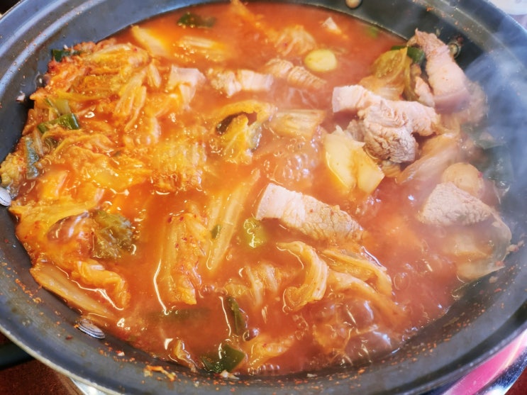 서울 신촌 돼지고기 가득한 가성비 김치찌개 신촌점심맛집 백채김치찌개 신촌점 네이버 블로그