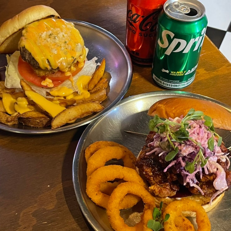 사당 맛집이수 맛집 미스피츠 수제버거ㅣmisfitsㅣ사당 수제버거 맛집ㅣ볼케이노세트 그리고 핫치킨펀치세트 네이버 블로그