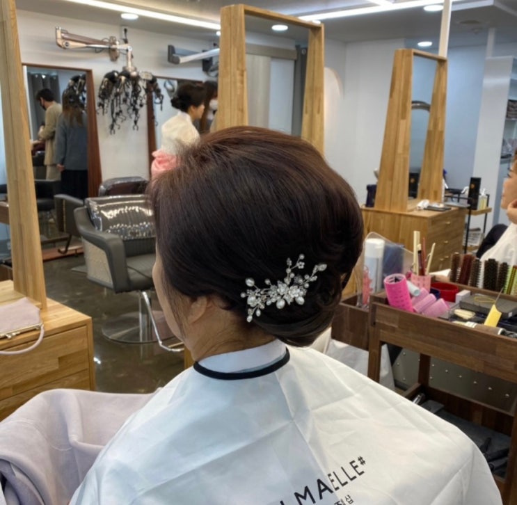 본식 W09 혼주 메이크업💄 비교 및 계약후기 더페트라아나뷰티벨로나바이엘린주니엠이언주마벨샵 최종예약