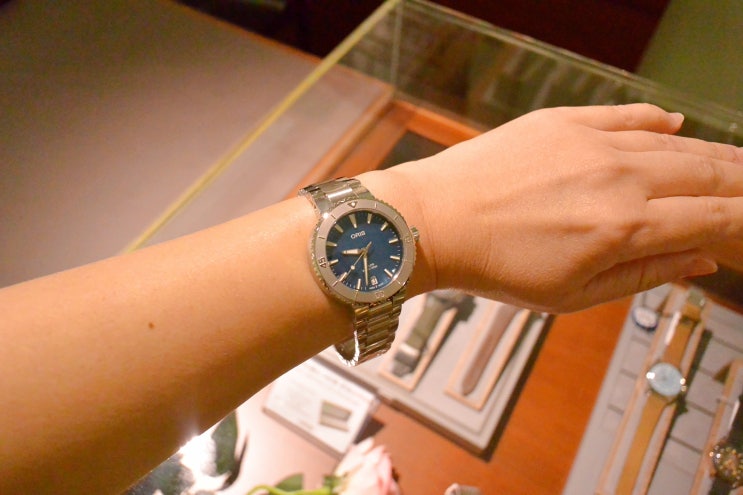 오리스 여성시계 아쉬스 데이트 착용 후기 : 네이버 블로그