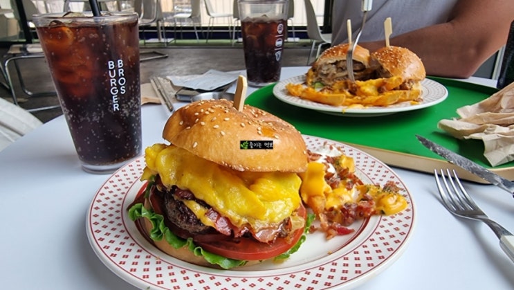 홍대 맛집 브로스버거 홍대점 수제버거 맛집 패티 육즙이 장난아니에요 위치 지도 음식사진 네이버 블로그